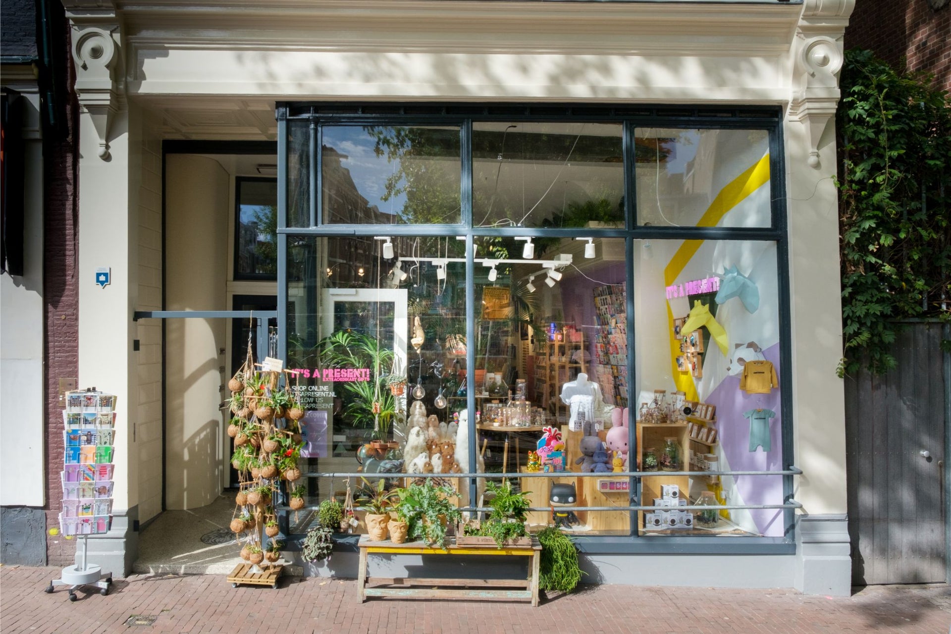 Onze winkels – IT'S A PRESENT!